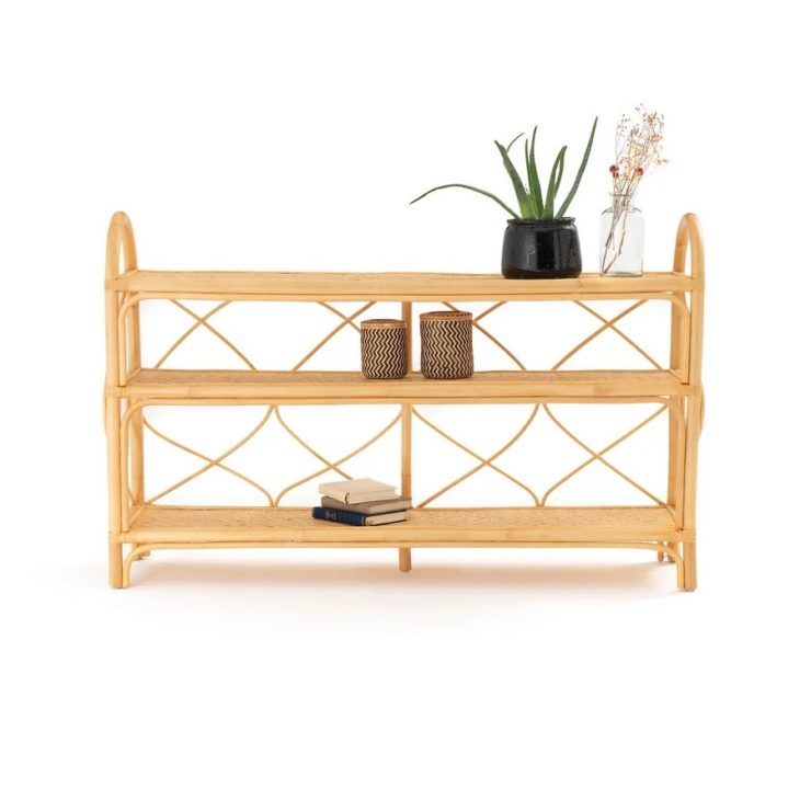 Bibliothèque en rotin : le meuble qui allie style et praticité - NuageDeco