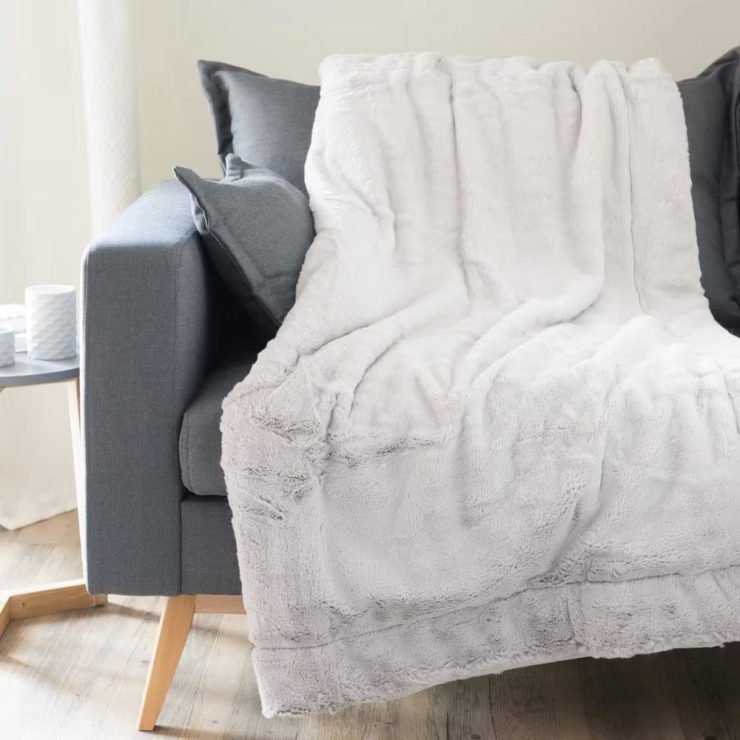 Plaid Maisons du Monde : 15 couvertures cocooning pour l'automne ...