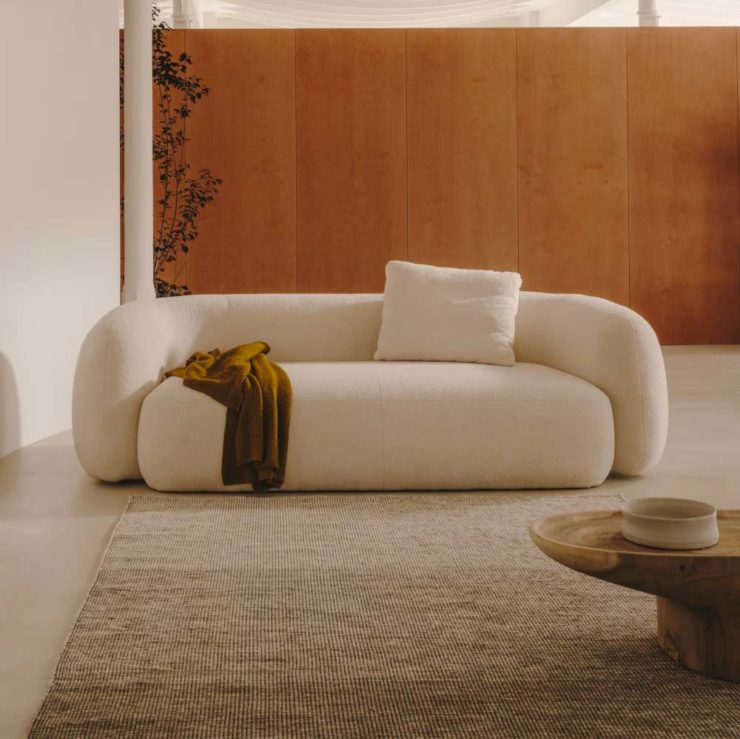 Canapé Japandi : 10 modèles au look épuré et minimaliste pour un salon ...