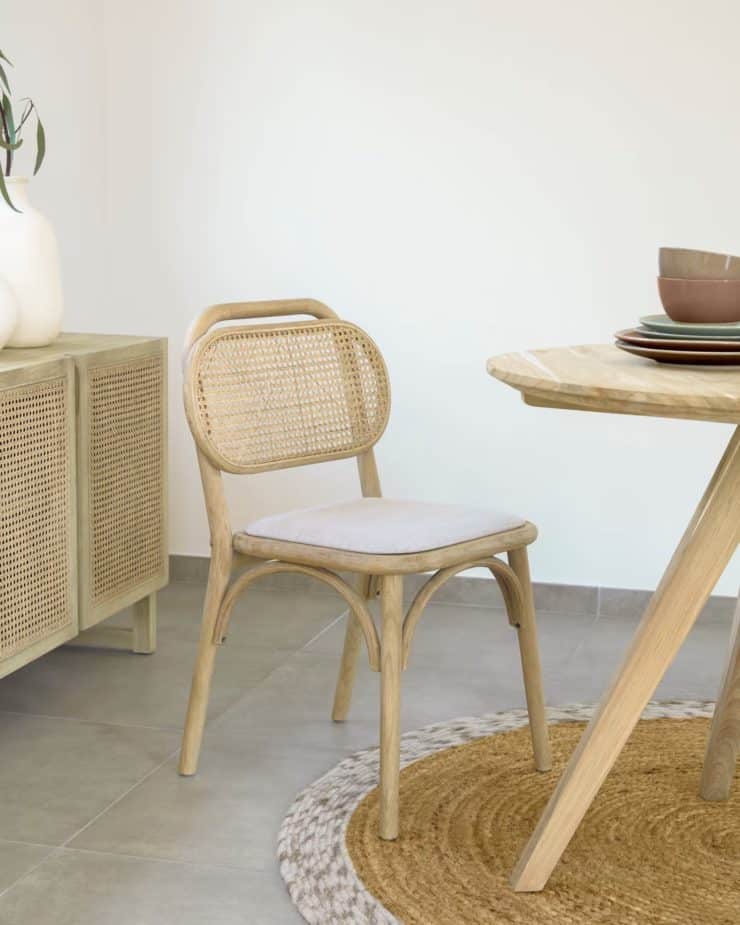 Quelle chaise campagne chic pour mettre autour de votre table ? - NuageDeco