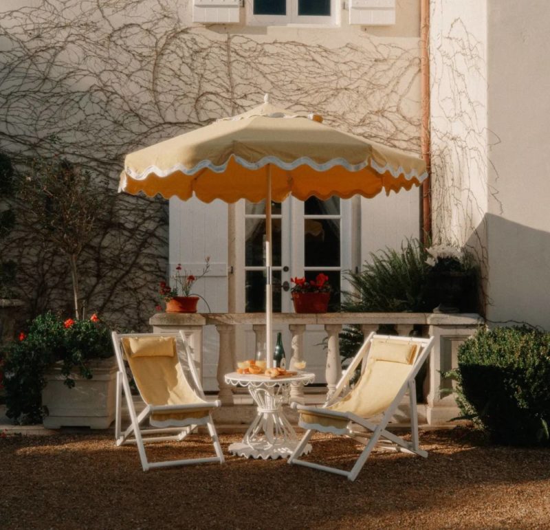 Parasol vintage : 15 modèles rétro ultra-tendance pour la plage et le ...